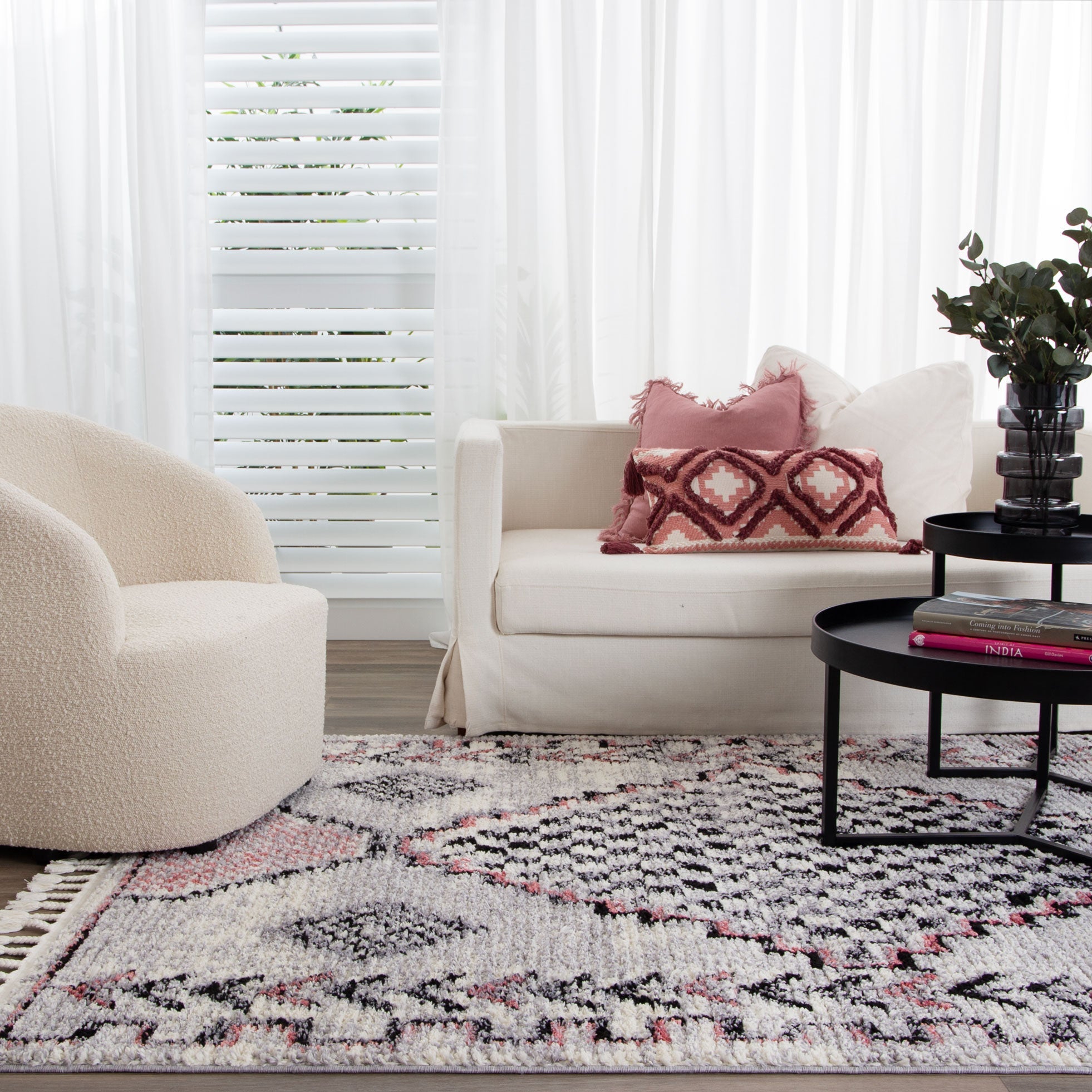 Mansour Tocapus Blush Geometric Rug – Mayne Rugs & Flooring